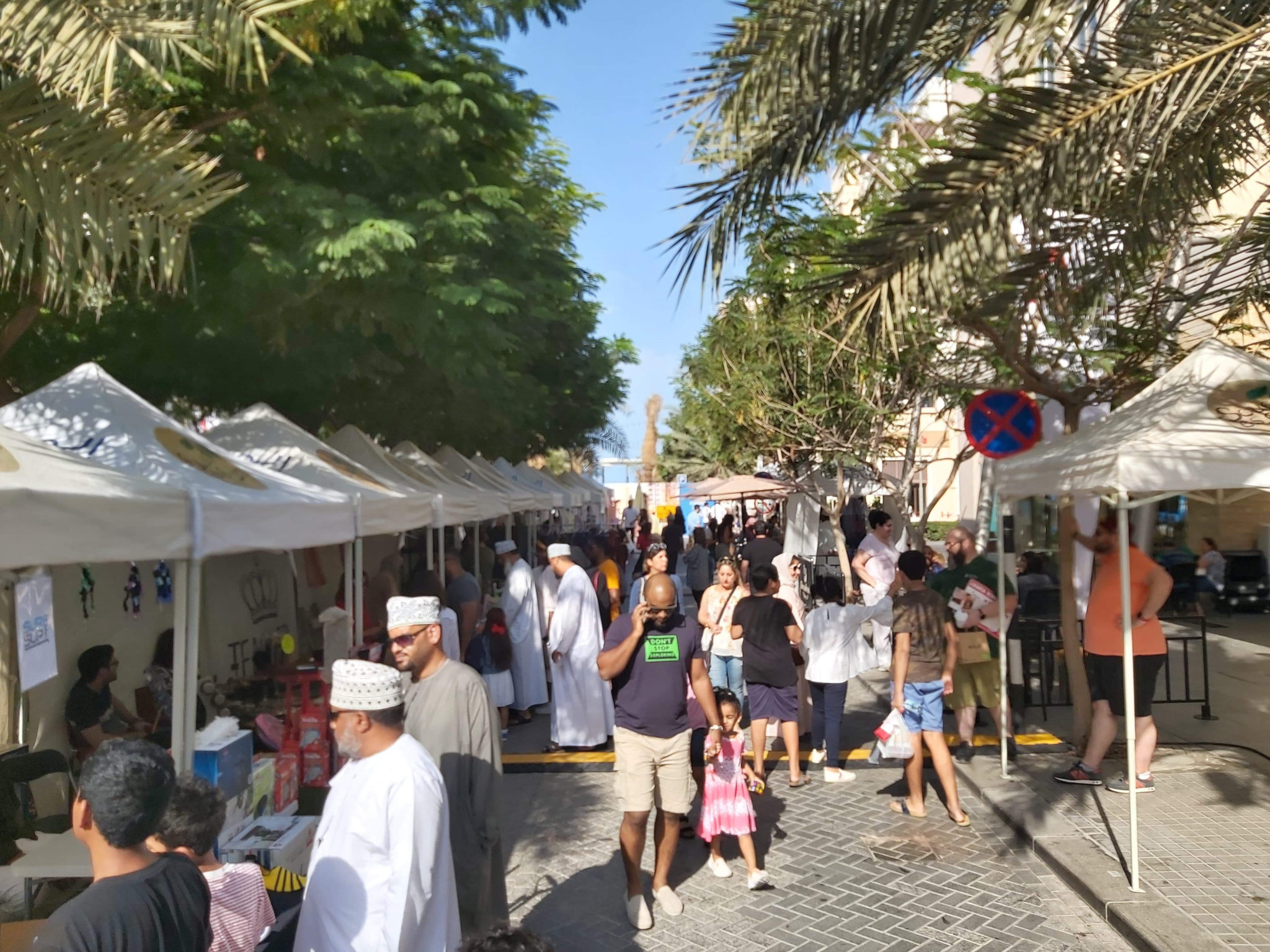 Souq Es Sabt is on today at Al Mouj Muscat! - Merge 104.8